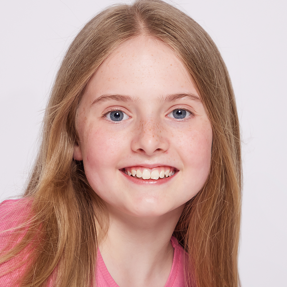 HOLLY THORP | Ology Kids Casting