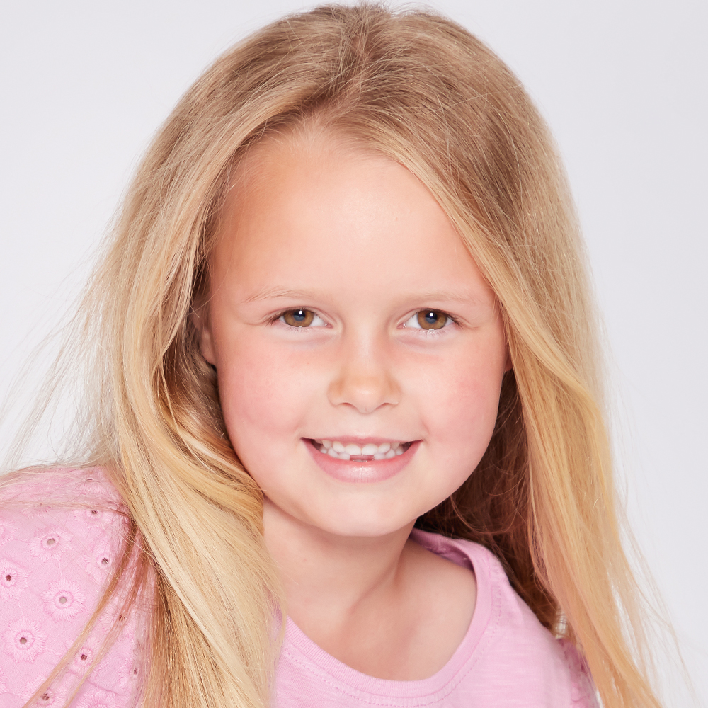 EVIE ROBINSON | Ology Kids Casting
